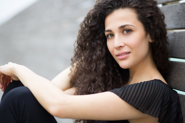 Katia Greco, una bellezza genuina in TV. Questa sera su Rai1