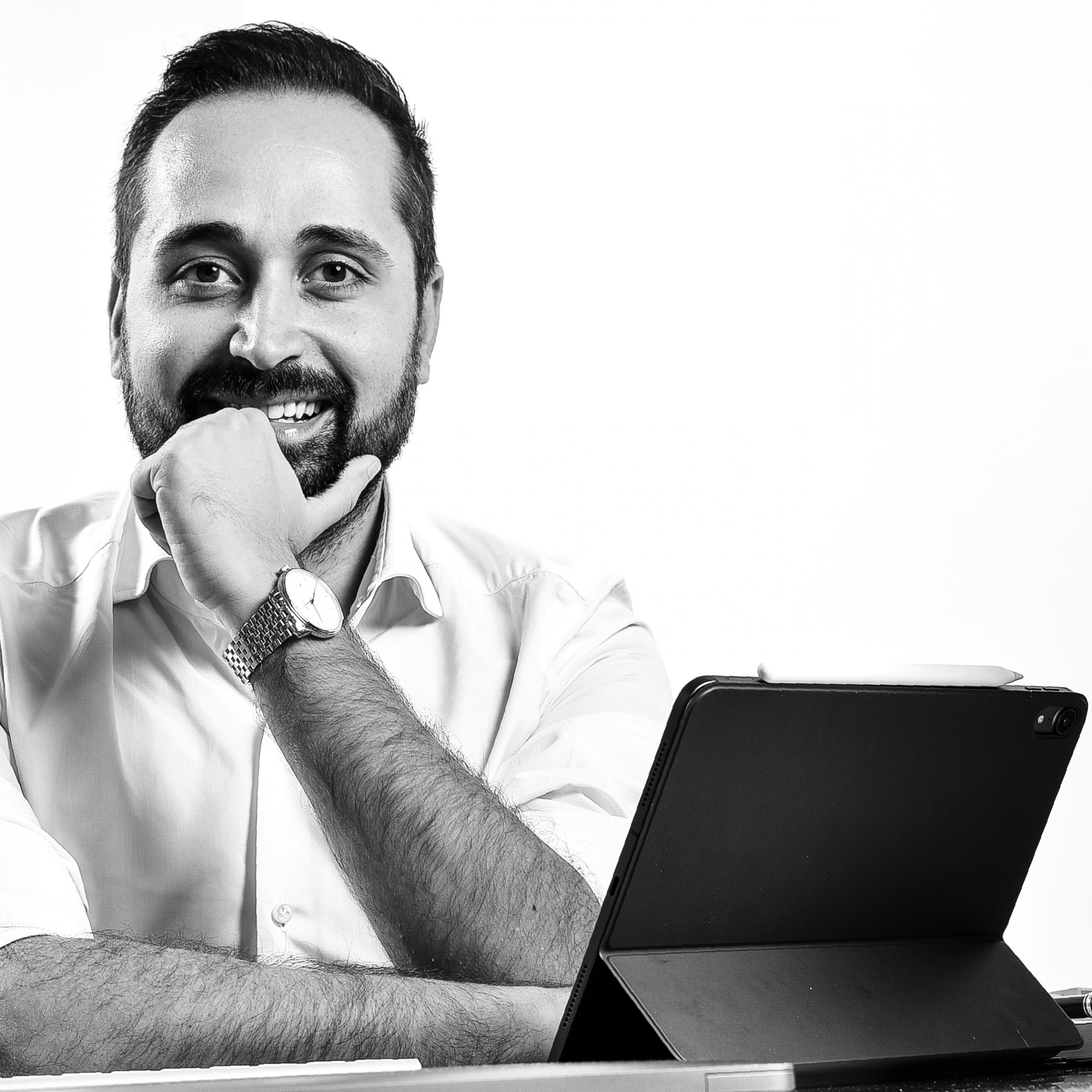 Da pianista a imprenditore nella Digital Economy, Antonio Romano torna ...